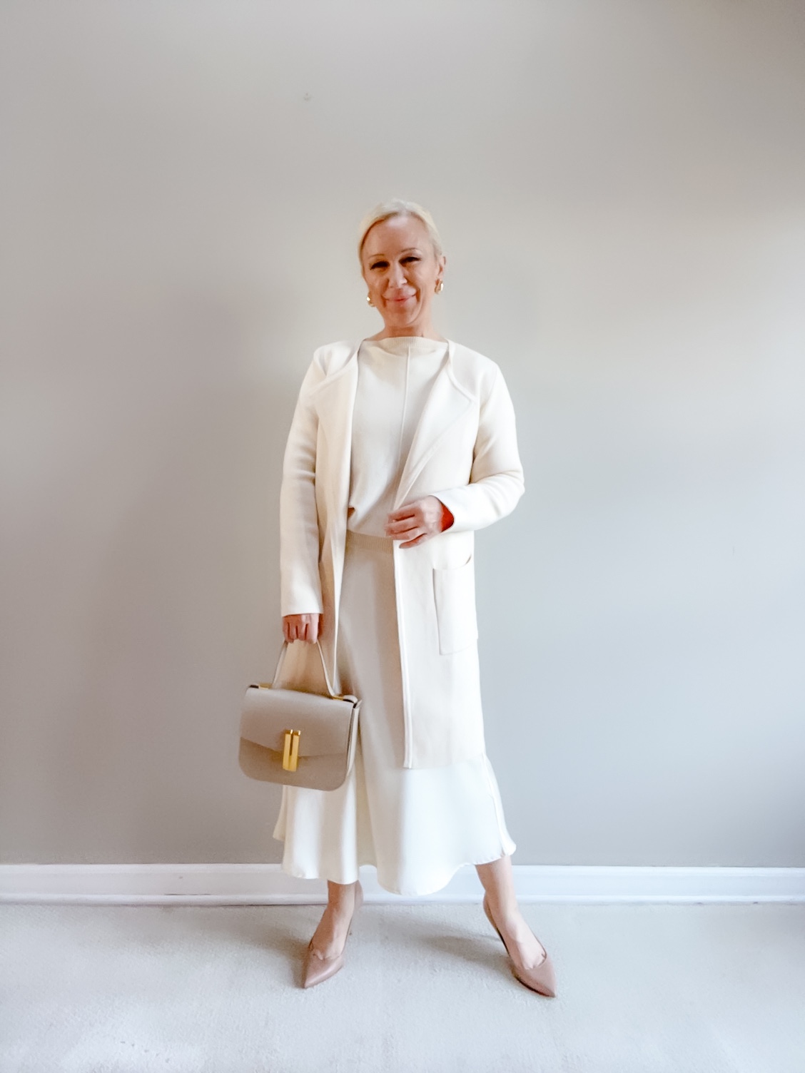 Holiday Warm Neutral Outfits – Midlife Posh Closet