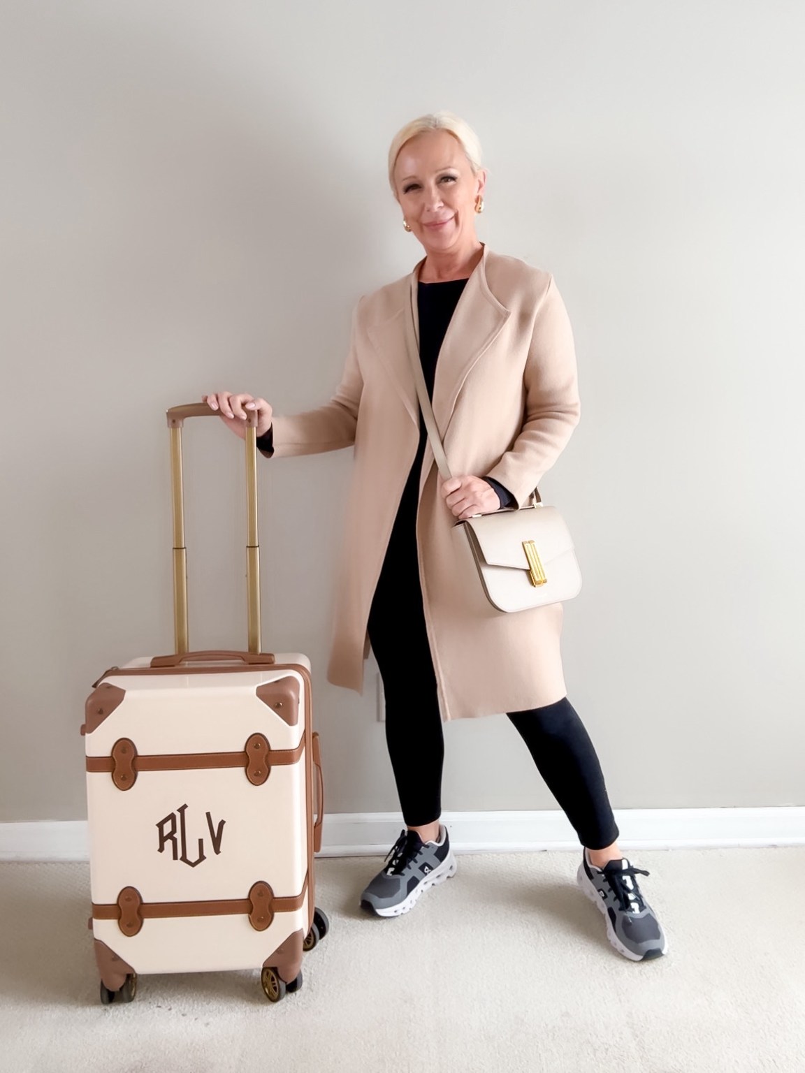 Three Types of Travel Outfits – Midlife Posh Closet