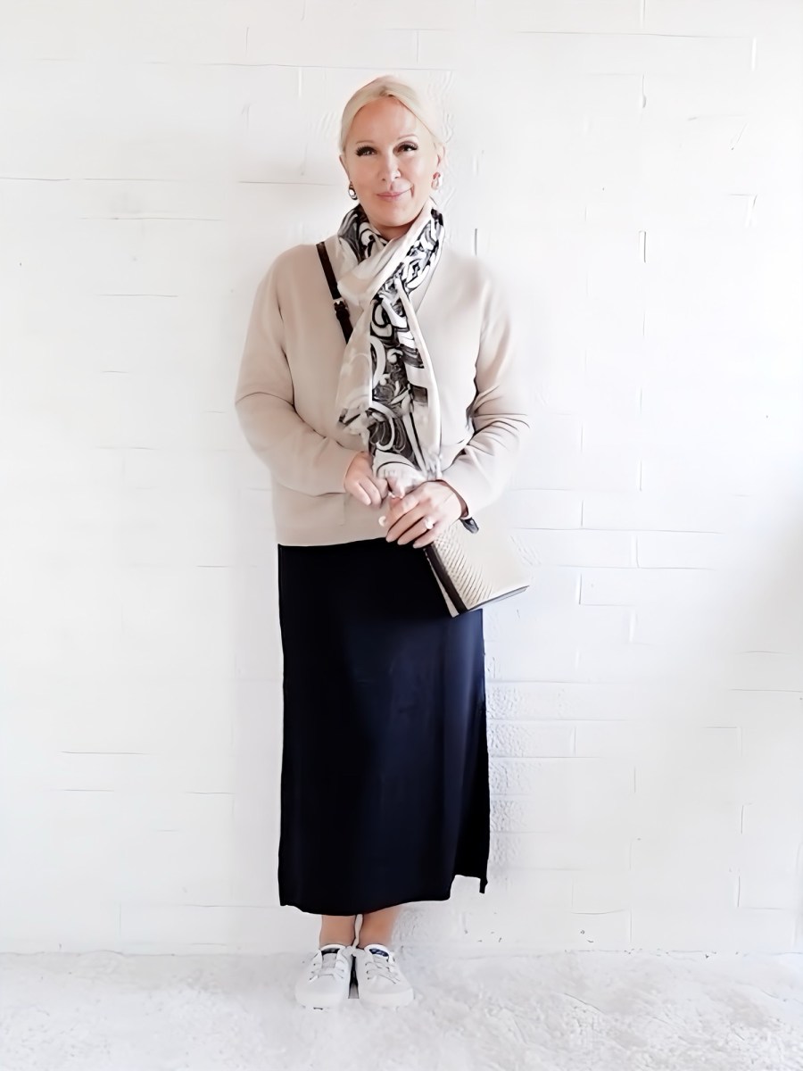 Italy in Spring Travel Capsule Wardrobe – Midlife Posh Closet